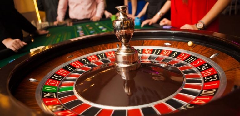 Cómo jugar a la estrategia de la ruleta en el casino | Juegos de ...